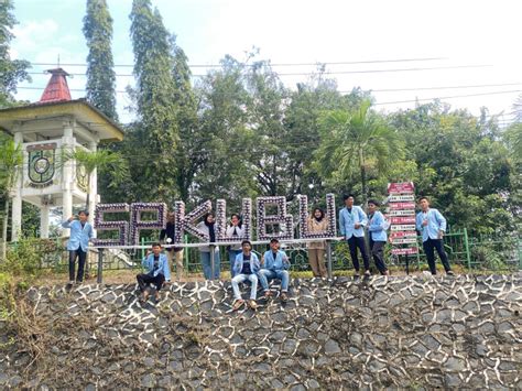 Mahasiswa Kkn Unri Olah Botol Bekas Dan Limbah Kayu Jadi Ecobrik