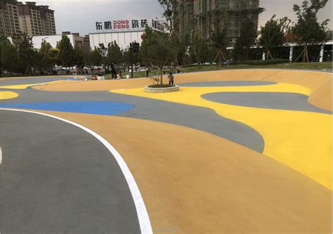 宜阳县中央公园EPDM塑胶场地 郑州欧佳塑胶地板 郑州塑胶地板 橡胶地板 PVC地板 运动地板 pvc防静电地板