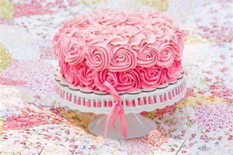 ვარდისფერი ტორტი საღებავის გარეშე Gemrielia Ge