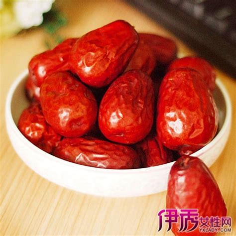 贫血吃什么补血快图女人贫血吃什么补血快 3种补血食物的做法 2 伊秀健康 yxlady