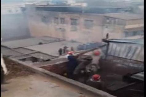 Fire Breaks Out At Furniture Factory In Delhis Kirti Nagar 20 Tenders