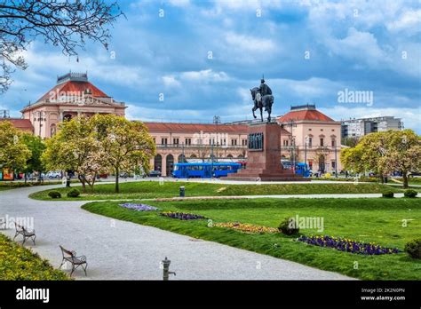 Park And View Hi Res Stock Photography And Images Alamy