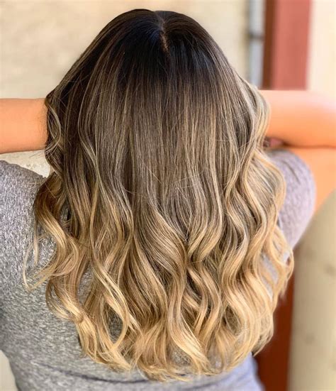 Medium Length Wavy Haircuts