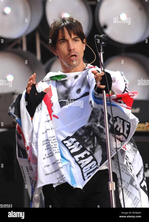 Red Hot Chilli Peppers Live Earth London Concert Held At Wembley