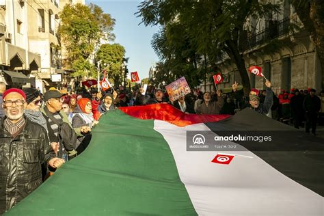 Tunusta Yasemin Devriminin 13üncü yıldönümü Anadolu Ajansı