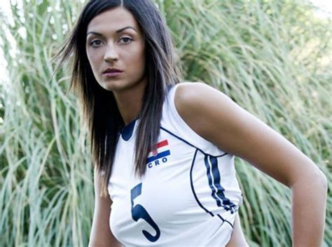 Worldofvolley Mirela Delić Gave Birth To Son Vigo