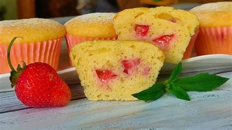 Просто и Вкусно!Кексы с Клубникой.Мягкие и Нежные,аромат стоит на весь ...