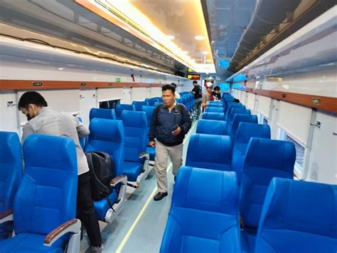Ka Jayabaya Kini Gunakan Kereta Ekonomi New Generation Interior Mirip