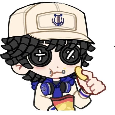 戴着帽子的卡通人物吃着薯片，表情呆萌超可爱 可爱 第五人格表情包丨嗨~ 表情包图片动图 求表情网斗图从此不求人