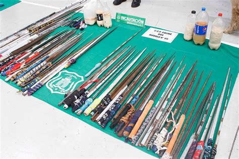 Casi 700 Armas Blancas Y Más De 200 Teléfonos Gendarmería Concreta