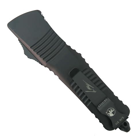 Microtech Signature Series Combat Troodon Tactical Hellhound Razor