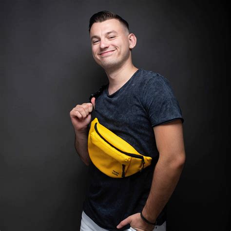 Желтая большая бананка от украинского производителяTWINS STORE