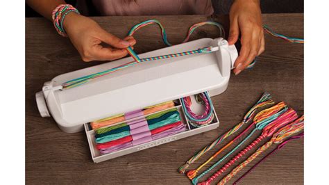 Loopdedoo The Toy Book