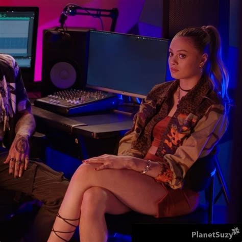 Amber Moore Babe Singer Has Sex With Producer SD PlanetSuzy