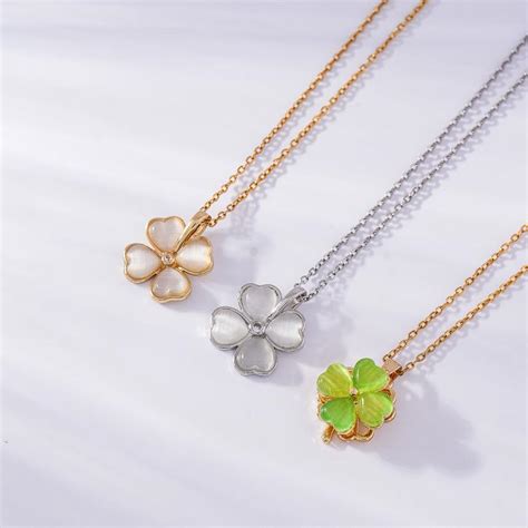 러키펀치 네잎클로버 회전 팬던트 악세사리 3종 클로버 목걸이 반지 귀걸이 행운의 네잎클로버팬던트 네잎클로버목걸이 클로버귀걸이 네잎클로버반지 행운 응원 쥬얼리 선물