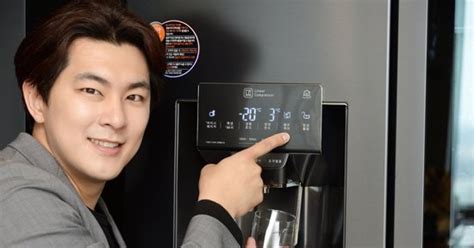 [비즈톡] Lg전자 새로워진 디오스 얼음정수기냉장고 출시 外