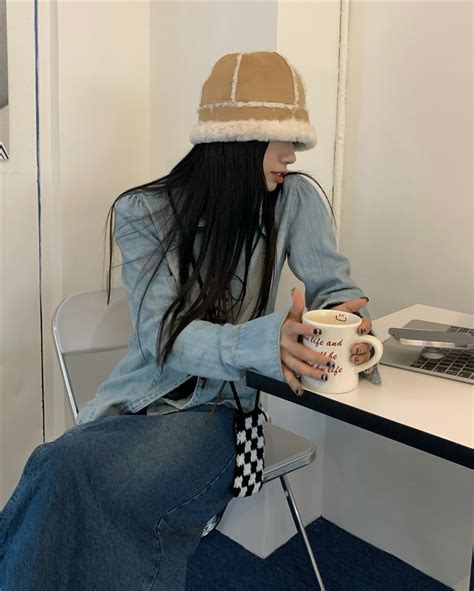 1color 데일리 학생룩 레트로 복고풍 데님 블루 폴로 카라 초봄 신상 빈티지 슬림 밴딩 청 셔츠 블라우스