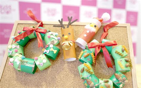 お家に少しクリスマスのデコレーションがあるだけで、子どもも大人も楽しくなりますよね！今回は、お部屋にそのまま飾れる素敵なオリジナルリースの作り