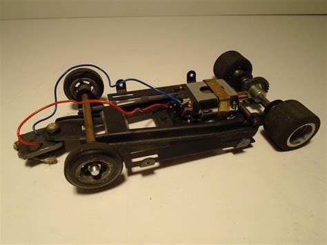 Vintage 124 Cox Iso Fulcrum Chassis And Motor Slot Car Race Toy