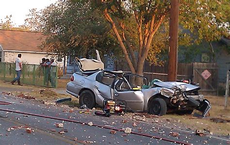 Man Killed Early Monday In Crash