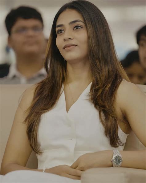 Sapthami Gowda వైట్ డ్రెస్‌లో సప్తమి గౌడ క్యూట్ ఫొటోలు Kantara Fame