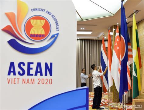 Cần Chú ý Gì Về Hình Thức Kích Thước Các Lá Cờ Khi Treo Cùng Cờ Asean