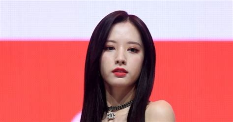 포토 우주소녀 보나 아이돌 센터 미모가 이정도~