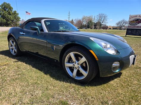2007 Pontiac Solstice Classic Auto Show Place