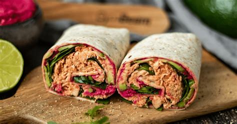 Фитнес-рецепт: Ролл с курицей - GymBeam Blog