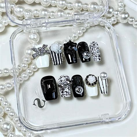 Rococo Princess Diary Nails