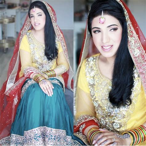 Mehndi Dresses Bride Dresses Pakistani Mehndi Mehndi Brides Sari