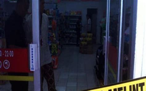 Alfamart Jalan Melati Tampan Dibobol Maling Kerugian Rp Juta