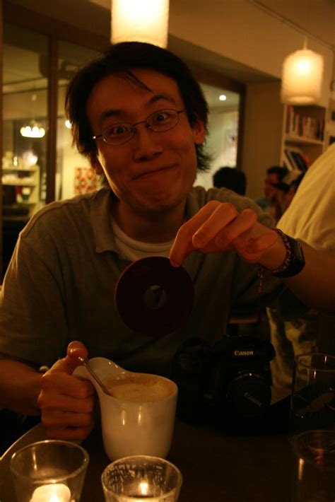 IMG 5873 阿汪與不能吃的杯墊 1 CornGuo Flickr