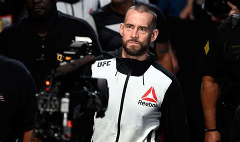 Cm Punk Fight Live Stream Watch Former Wwe Superstar Fight At Ufc 225