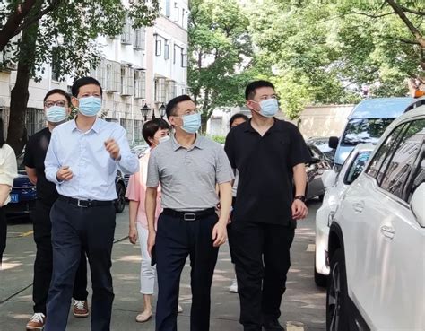 大走访大排查 闵行区房管局实地调研推动重点工作澎湃号·政务澎湃新闻 The Paper