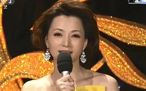 最美央視主持人，顏值不輸董卿，38歲依然單身 每日頭條