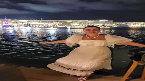 بالصور إلهام شاهين مع شقيقتها والإعلامية هالة سرحان مصراوى