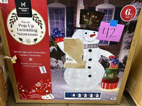 PRE LIT POP UP TWINKLING SNOWMAN IN BOX Earl S Auction Company