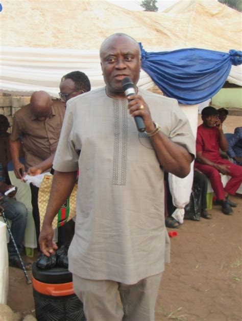 Chris Nwachukwu Receives His Award On Umunwada Day Celebration