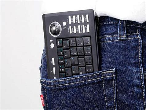 Tiny Wireless Keyboard
