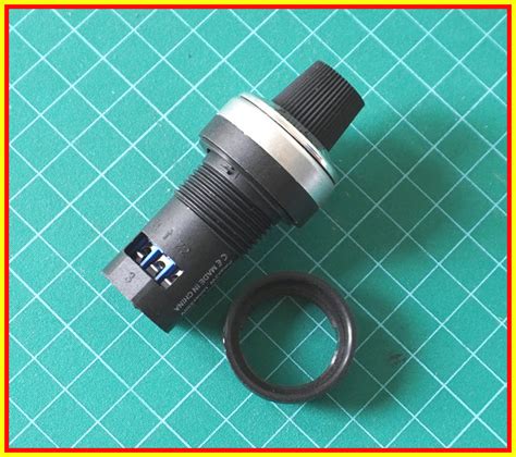 1x วอลลุ่ม โพเทนชิโอมิเตอร์ 20 Kohm ขนาด 22 มม ตัวแทนจำหน่ายไมโครคอนโทรลเลอร์ Arduino Pic