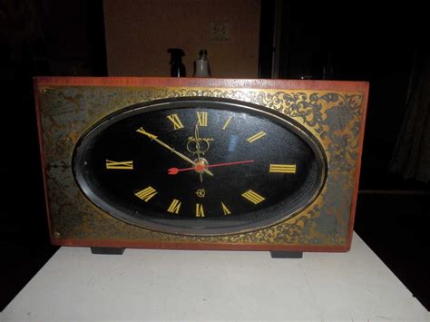 Часы настольные Янтарь времен СССР нерабочие 150 грн Колекціонування Харків на Olx