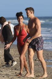 Jenny Powell On The Beaches On Holiday In Marbella 11032023 • Celebmafia