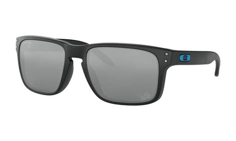 Detroit Lions Oakley Nfl Holbrook Sunglasses Ads Lifestyle