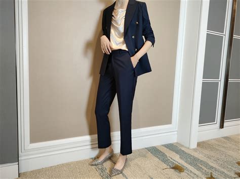 2023春夏新款高端西服深藏青色西装女ol职业休闲时尚气质深蓝套装虎窝淘