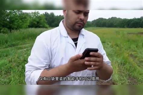 如何徒手从4米“深坑”逃脱？老外轮番上阵，最后一位用一招搞定轮番上阵老外