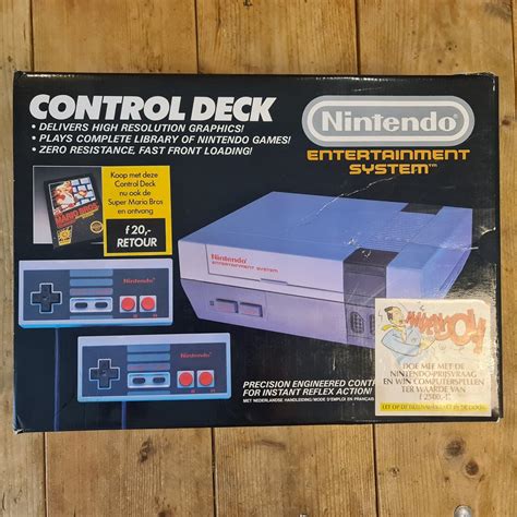 Nintendo Control Deck Mario Stamp Special Edition 8 Bit PAL