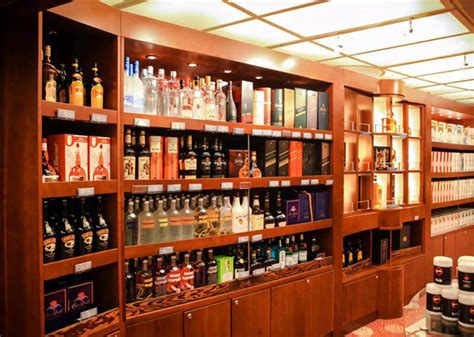 店面展示泰州市永诚烟酒回收店