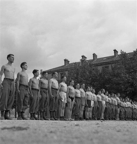 Легион французских добровольцев против большевизма. Часть 2. 1943. Один ...