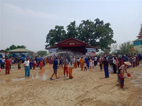 ဝိုင်းမော်မြို့နယ်၌ မဟာသင်္ကြန်အတက်နေ့ ပြည်သူများ အေးချမ်းပျော်ရွှင်စွာရေကစား Information And